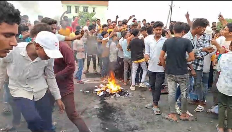 Ruckus in Araria after the statement of MP Pradeep Singh,